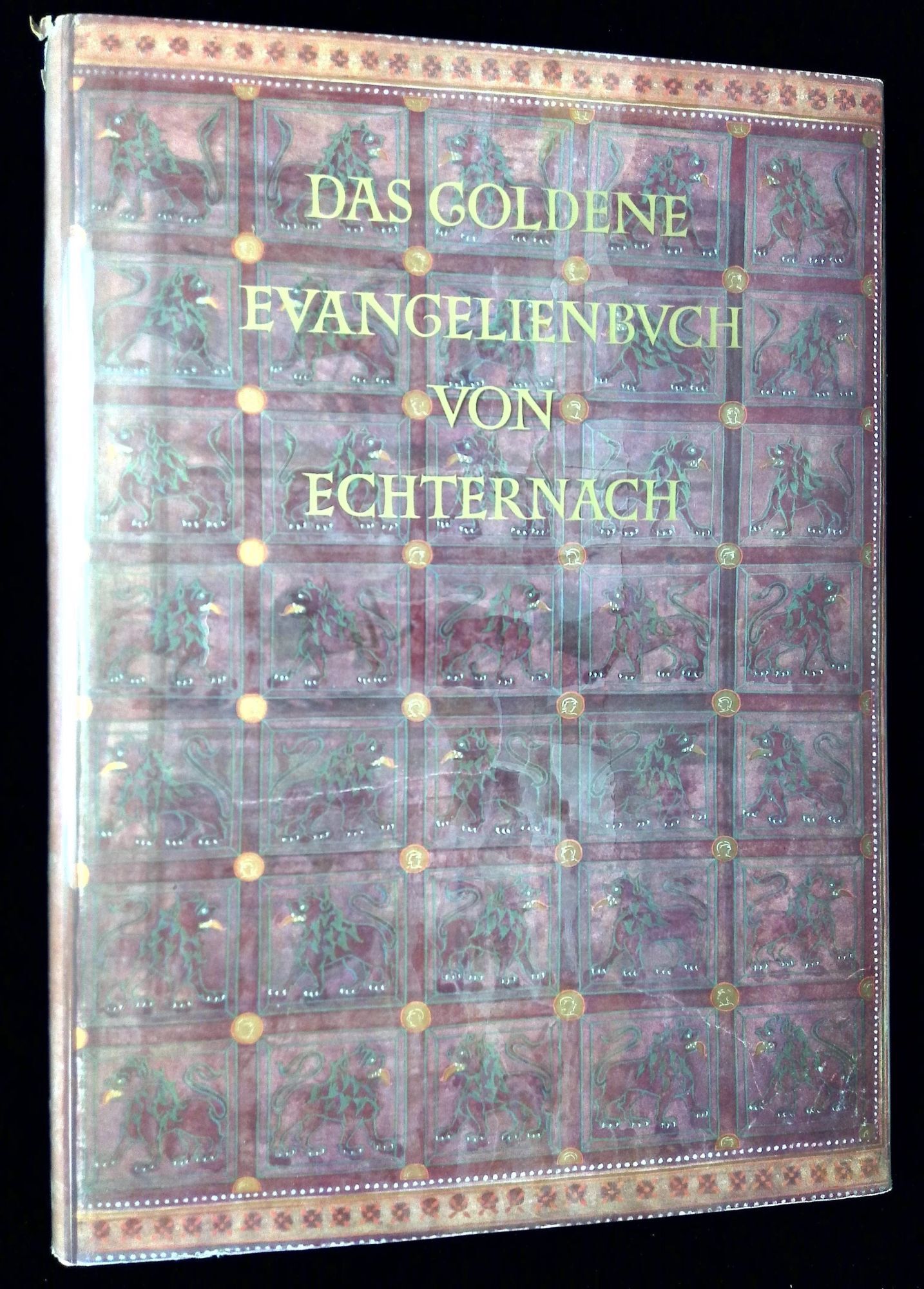 Das Goldene Evangelienbuch von Echternach im Germanischen National ...